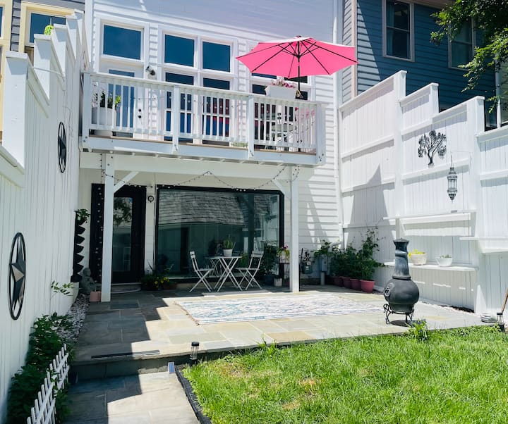 Private Luxury Studio With Cozy Secret Garden - ゲイザースバーグ, MD