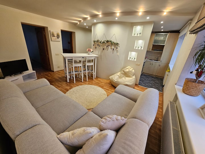 Sunny Family Apartment - Riga