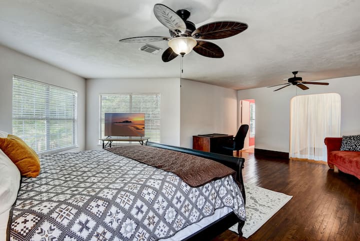 Beautiful 4 Bedroom Home For The Stay In Ne Sa - Garden Ridge, TX