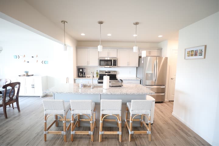 New Townhouse 3 Miles From Penn State - State College, PA