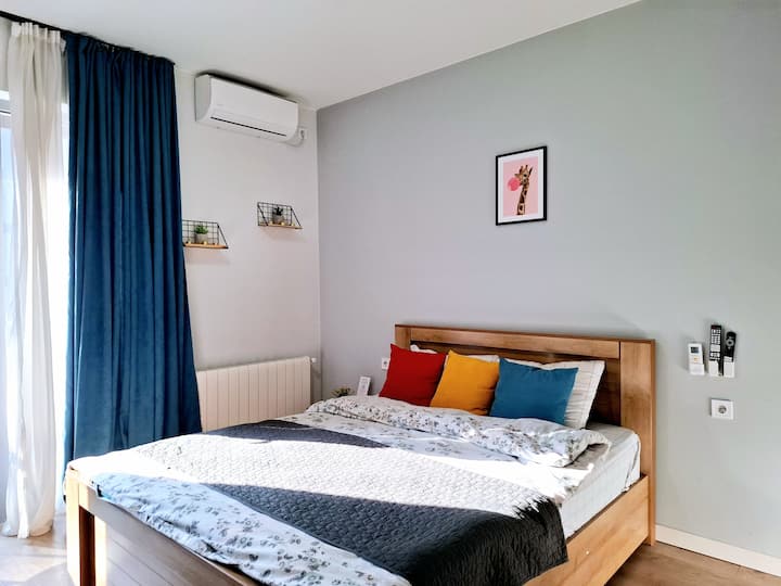 Modern Studio Apt On M2 Saburtalo/ 6th Floor - Tbilisi