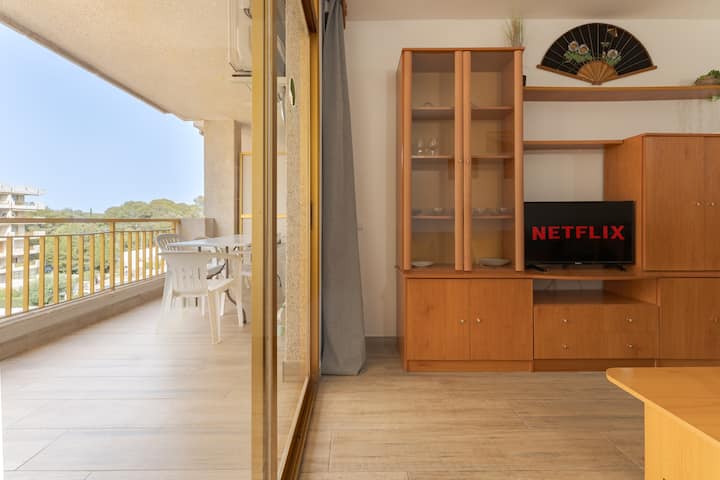 5 Min To Beach · Private Terrace · Cozy · Pool - Salou