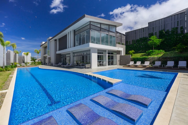 Condo 3br Pool, Gym, And Business-ready Wi-fi - San José