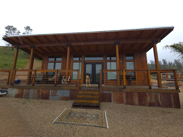 Farm-stay Cabin-chic #A Pinnacles National Park - Hollister Hills State Vehicular Recreation Area, Hollister