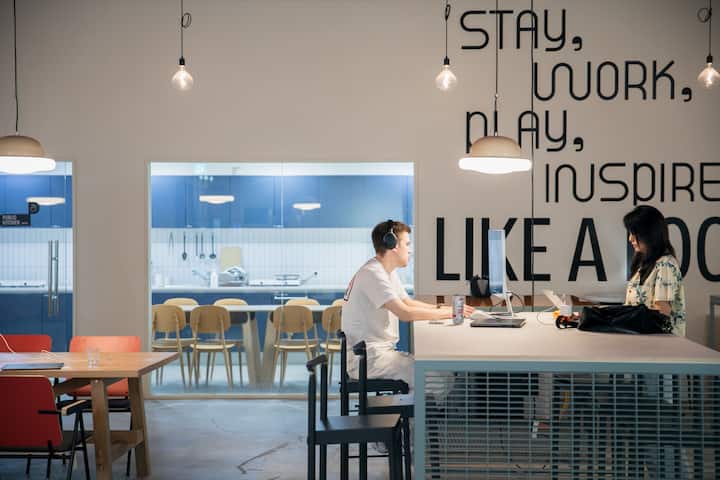 여행자들과 함께 일하는 로컬 코워킹&스테이 - Seoul