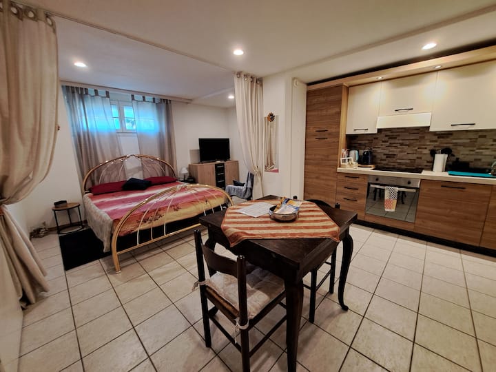 A  2  Passi Dal Lago - Lugano