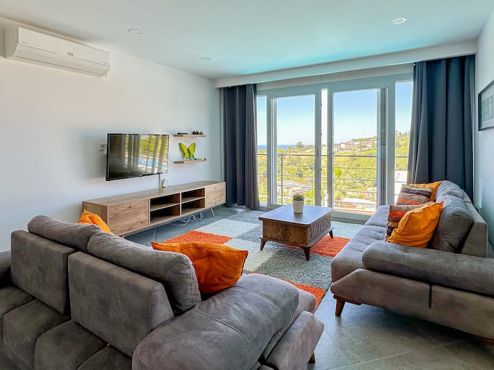Seaview Luxury Apartment With Pool And Sea Views - Davutlar
