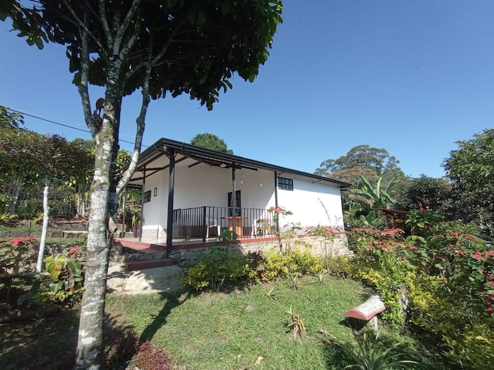 Descanso, Naturaleza Y Paz. - Sasaima