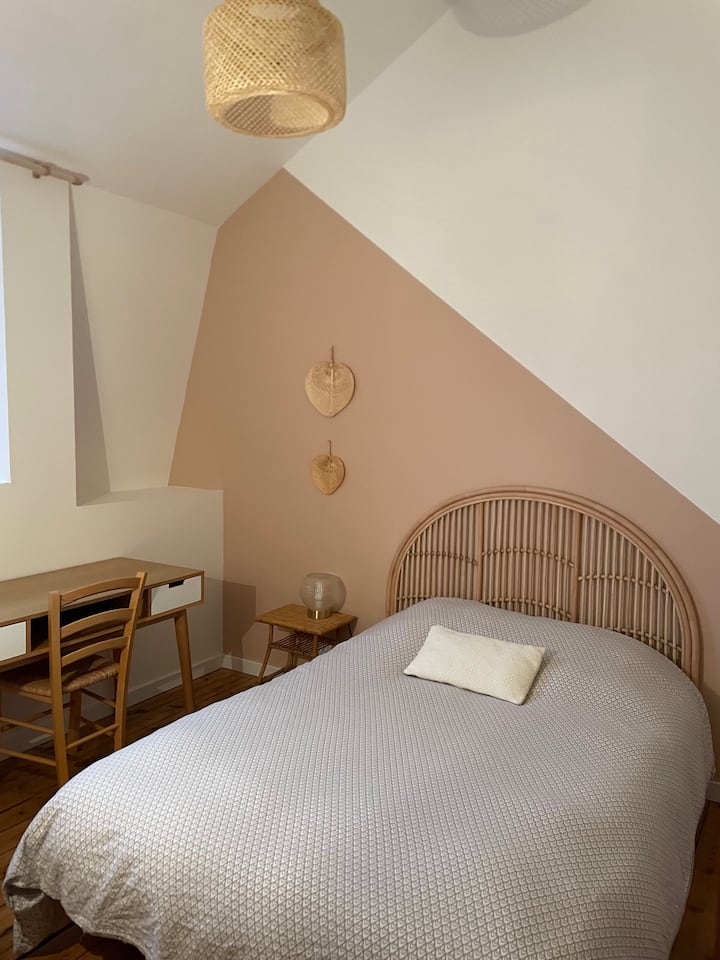 Chambres Avec Petit-déjeuner, 100 Mètres Du Flip - Parthenay