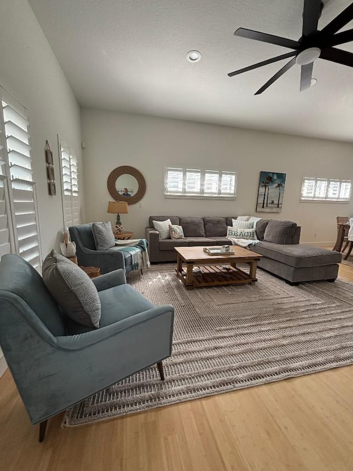Coral Cottage - New Smyrna Beach, FL