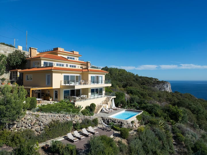 Exclusive Oceanfront Villa By So.infinito - Sesimbra