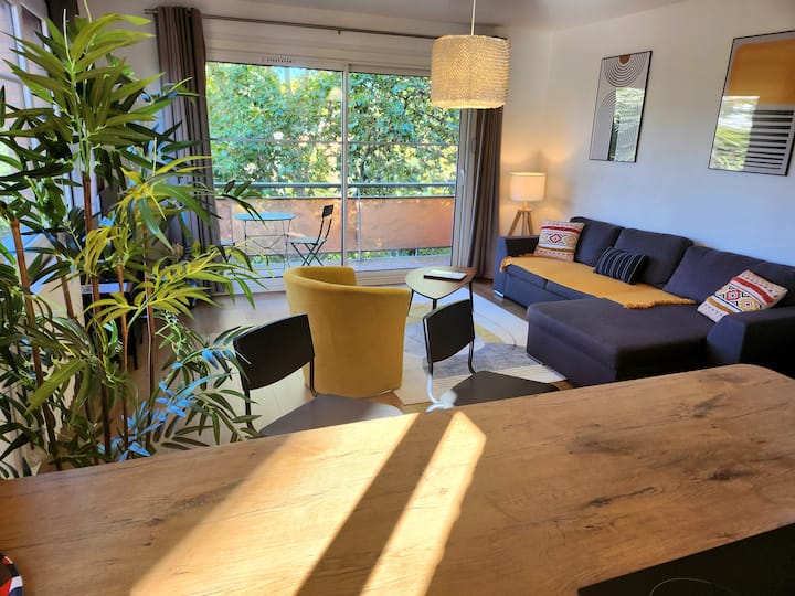 Le Richelieu, Spacieux Appartement - Parking - Saint-Jean