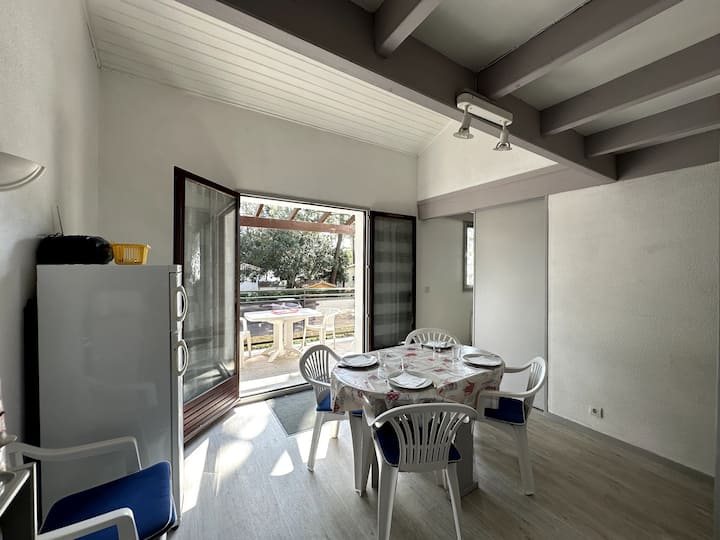 Appartement Proche Du Centre Pour 5 Personnes - La Palmyre