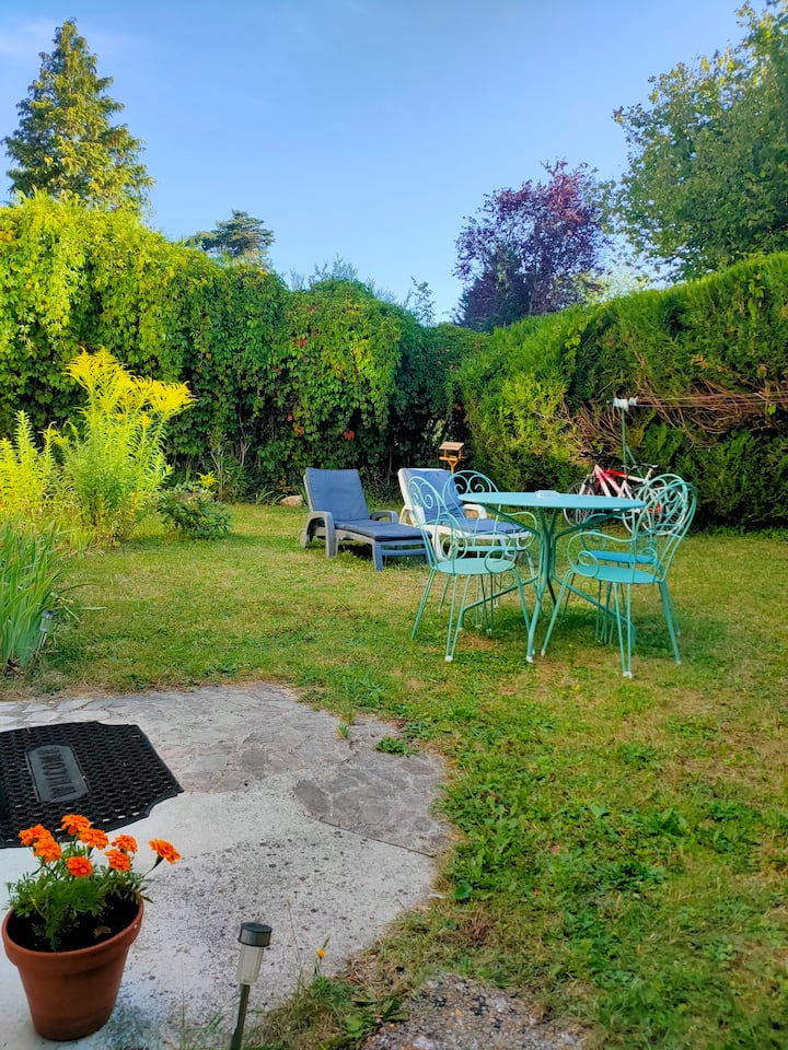 Appartement En Rez-de-jardin - Fontainebleau