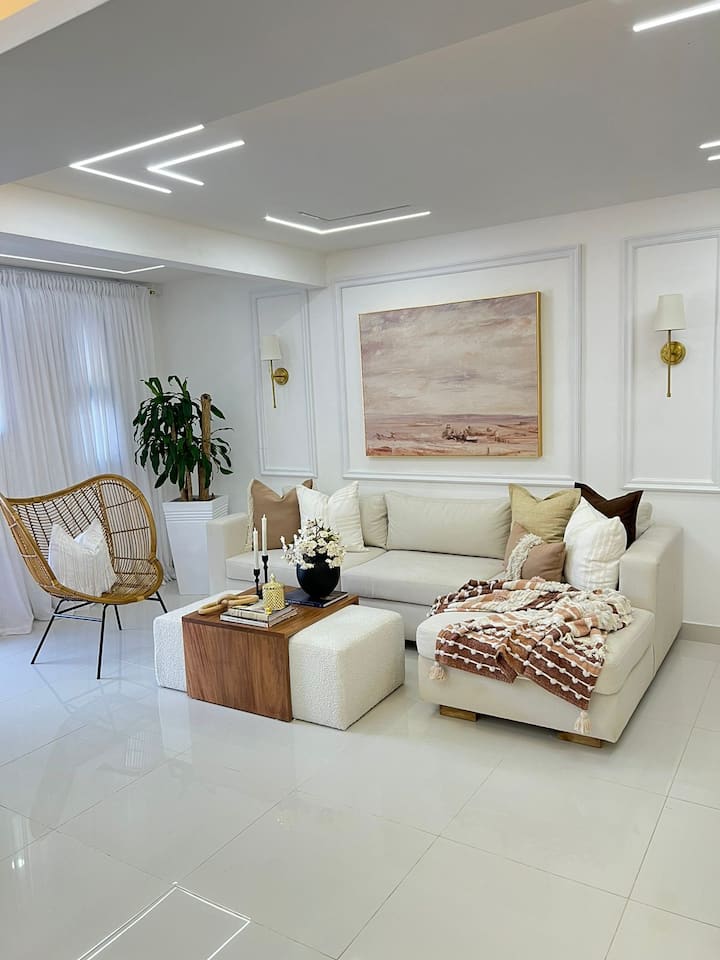 Villa Virtuosa 2 Minutos Del Malecon - Puerto Plata