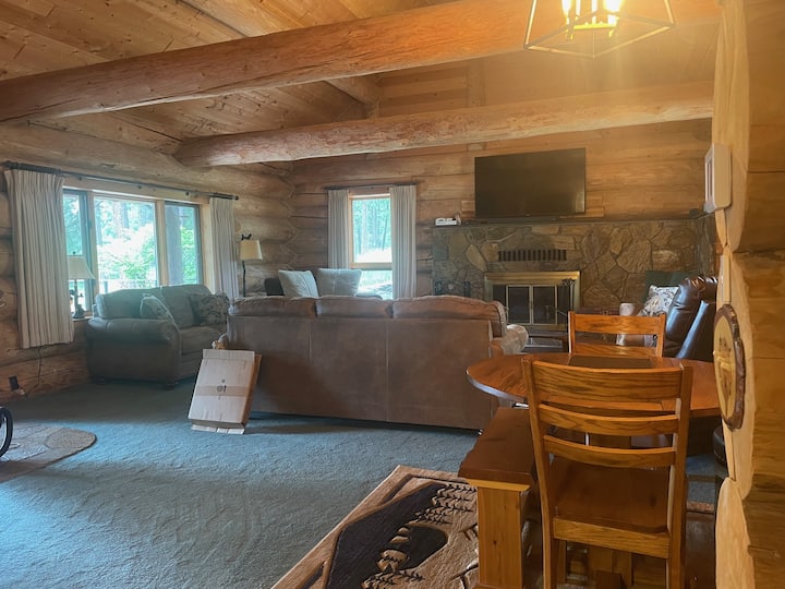 Living Well Lodge With Panoramic Views - Bonners Ferry, ID
