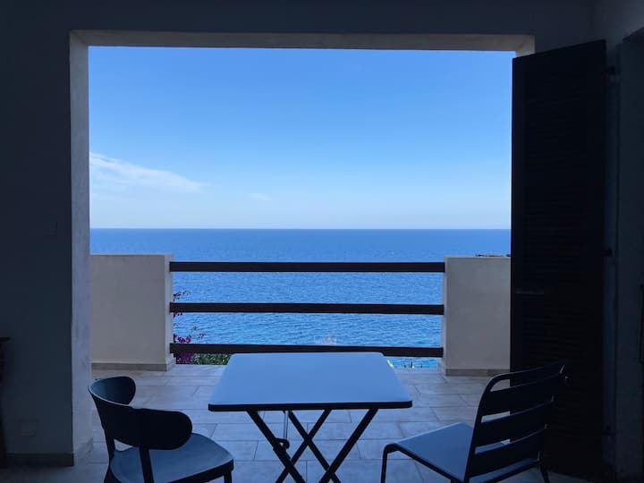 Appart Avec Terrasse à Quelques Pas De La Mer. - Solenzara