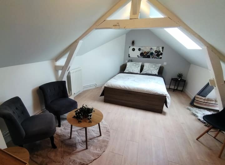 Nid Douillet Au Cœur Du Village - Épernay