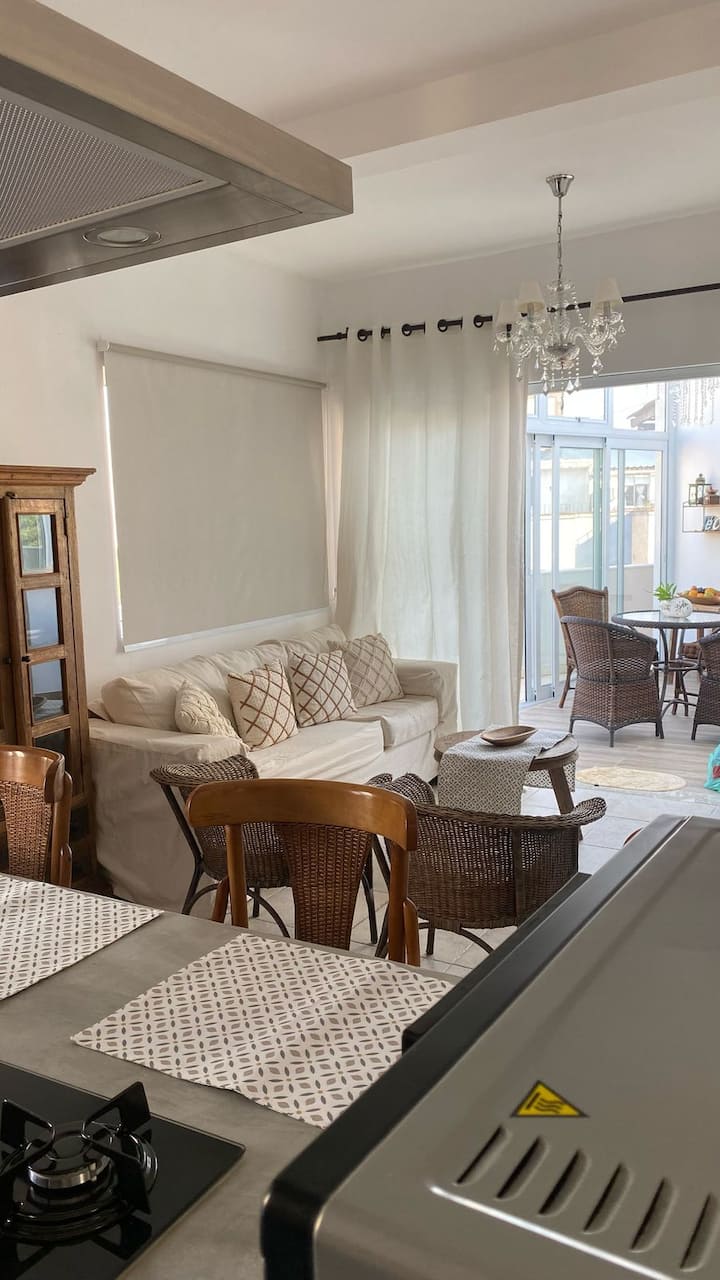 Exclusiva Cobertura Na Melhor Rua Do Leblon - Rio de Janeiro