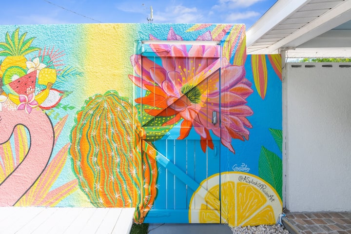 Free Night: 2 Units | Taco & Flamingo Vibes |4plex - St. Pete Beach, FL