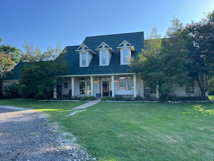 Large Country Home Near A&m - College Station, TX