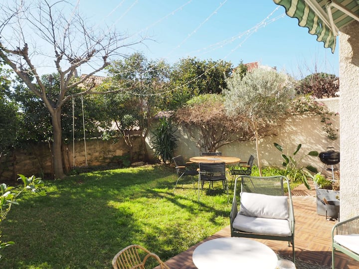 Maison Familiale, Jardin, Clim & Parking Privé - 波克羅勒島