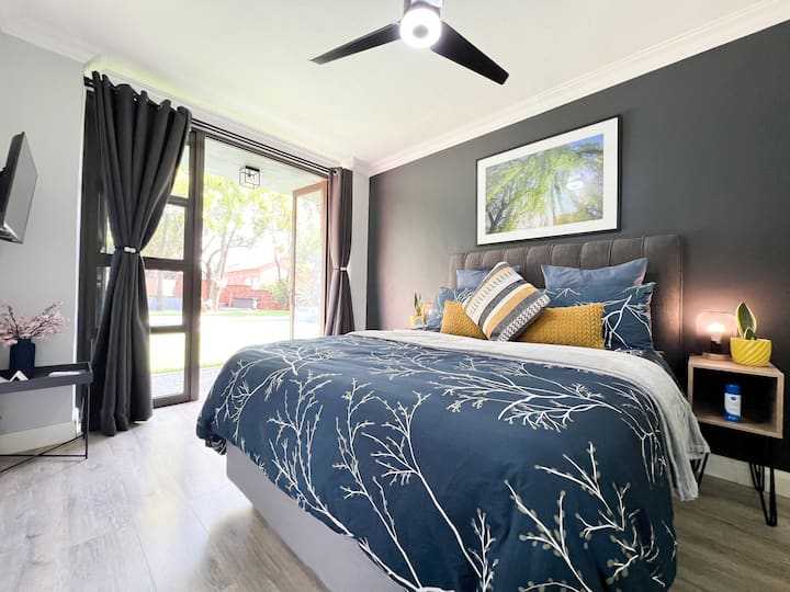 Willow Tree Garden And Pool Suite - Pretoria, South Africa
