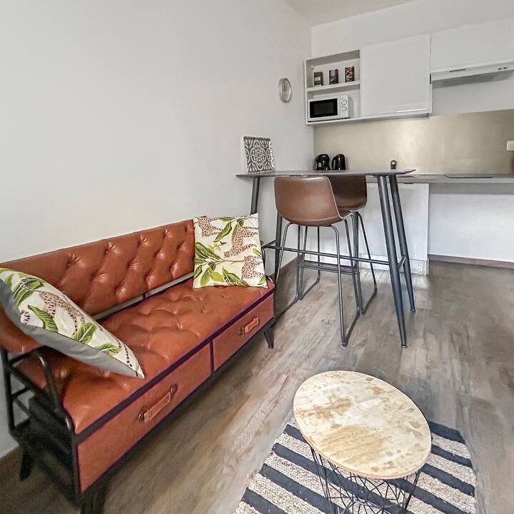 T2 Cosy Avec Terrasse Privée à Montluçon - Montluçon