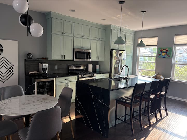 Walkable To Downtown Royal Oak - Birmingham, MI