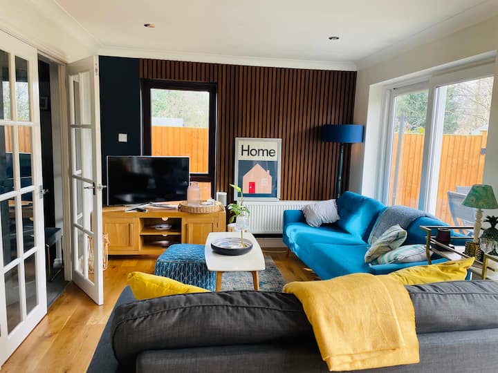 Stylish House In Cheltenham - Cheltenham