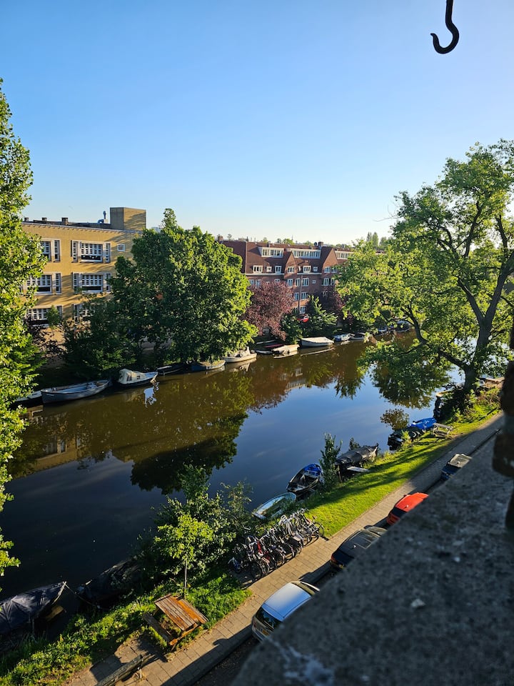 Canal View Apartment W/ Rooftop - Amsterdam