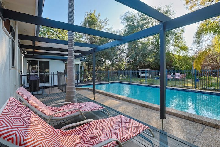 Eden House - Beautiful Resort Style Holiday Home - Mildura