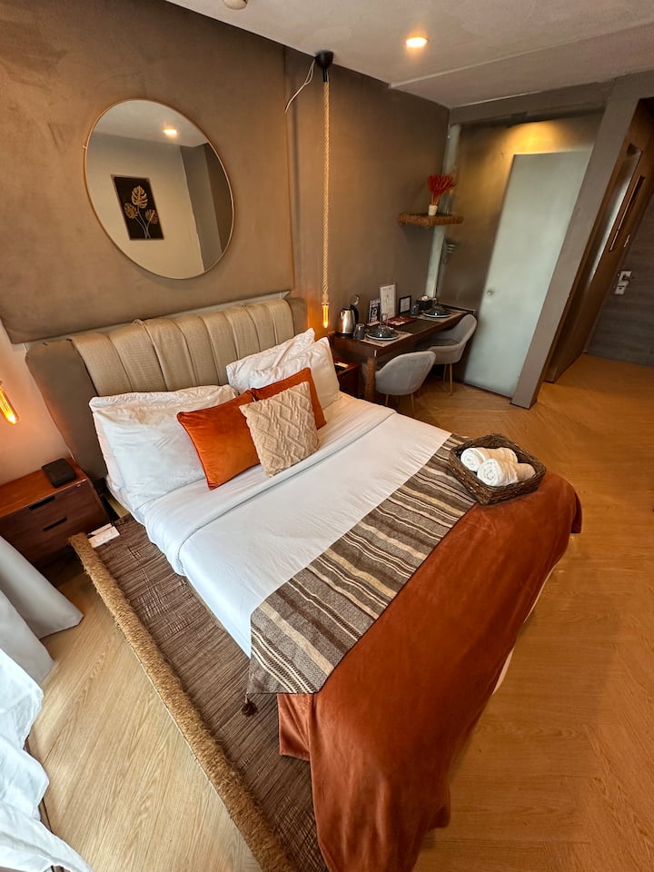 Business Haven In Central District Of Makati - Makati