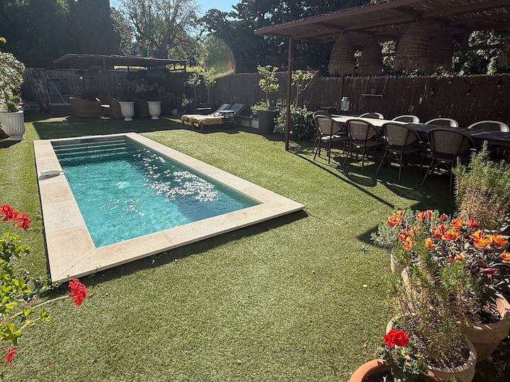 Apt. Saint Tropez, Piscine, Jardin, 2 Parkings. - 셍뜨호뻬