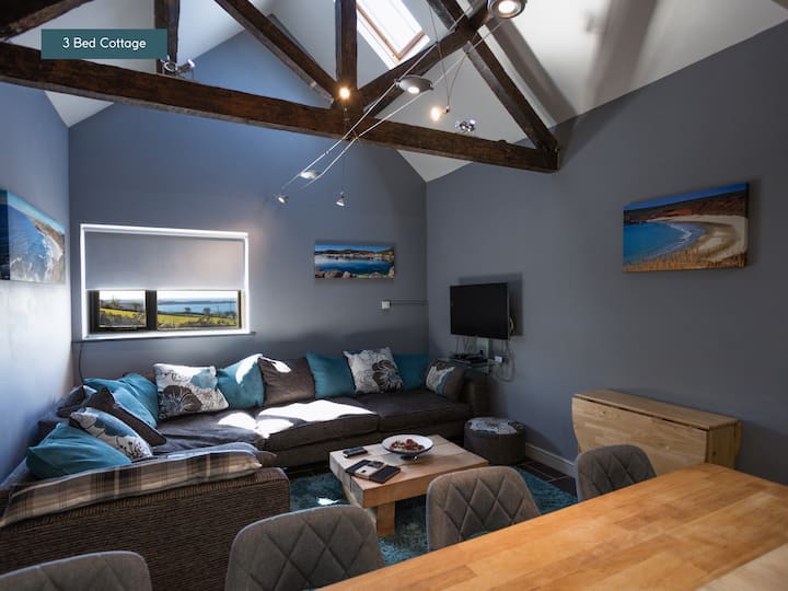 Cottage Close To Nefyn With Sea Views - Nefyn