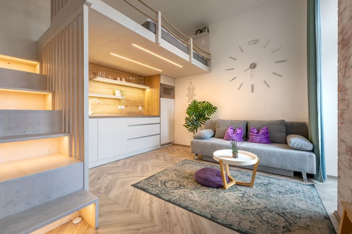 Levandulí Apartmán S Balkonem | Výhled Do Zahrady - Brno