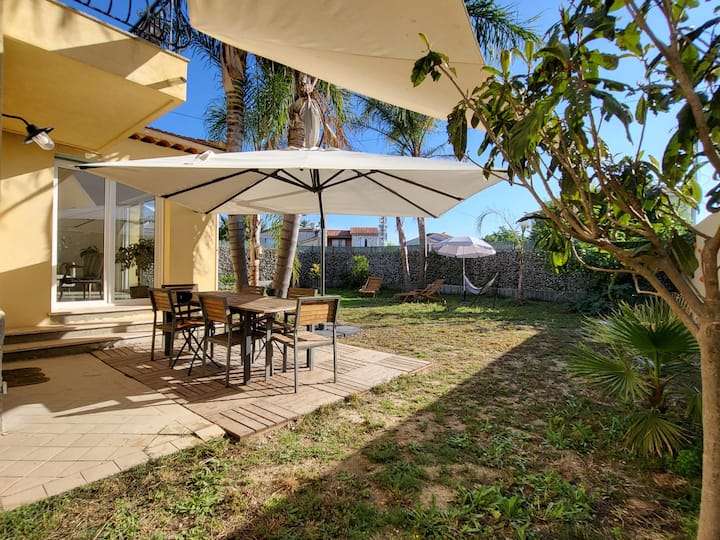 Villa Avec Jardin En Bord De Mer - Saint-Laurent-du-Var