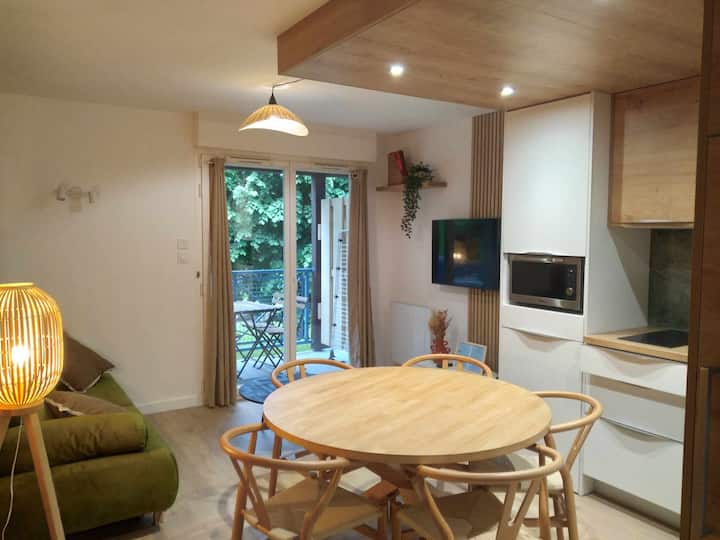 Duplex 2 Chambres - Balcon Terrasse -Parking - Cauterets