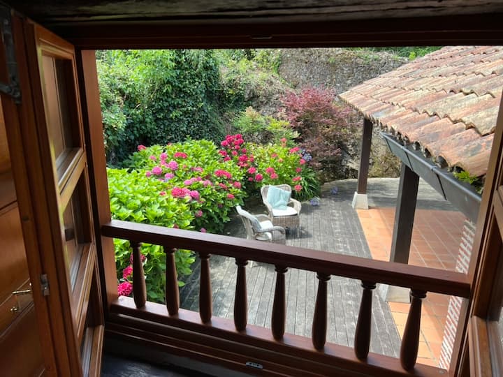 Casuca Romeo, Una Auténtica Casa Cántabra - Comillas