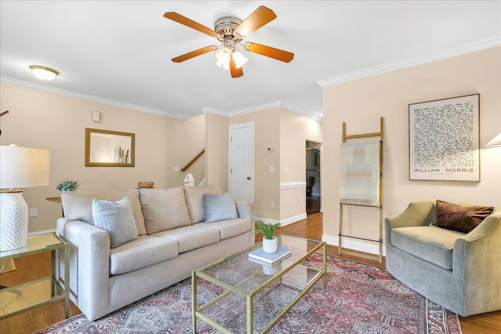 Cozy Cottage Close To Everything - Greensboro, NC