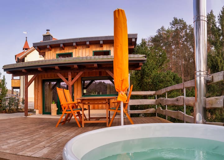 Ferienhaus Mit Whirlpool, Terrasse Und Ausblick - Hohnstein