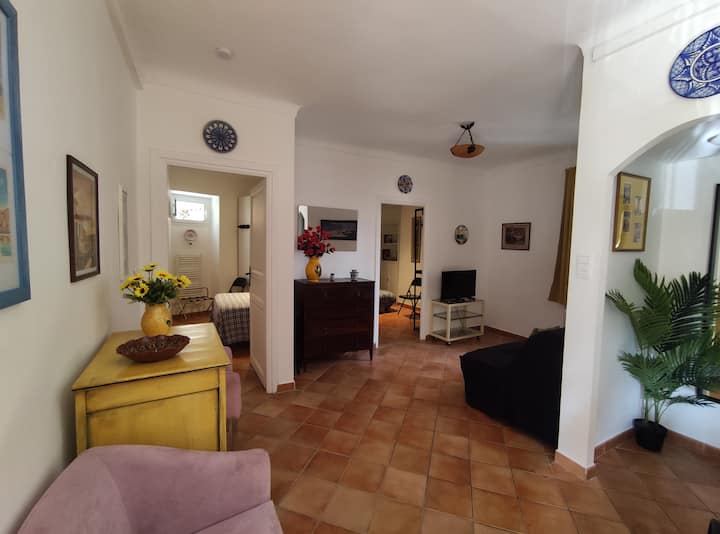 Port /Place Garibaldi / Vieux Nice/ 3 Grands Lits - Plage de la Réserve - Nice