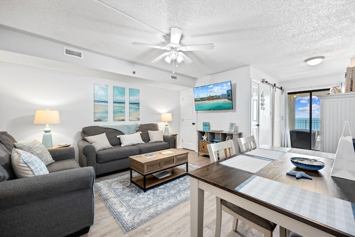 Direct Oceanfront, Indoor Pool, King Bed, 2bd 2ba - North Myrtle Beach, SC