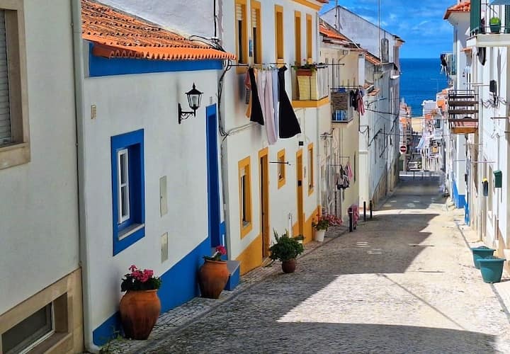 Authentic Nazaré Beach House - "Cabana Sete Ondas" - Nazaré