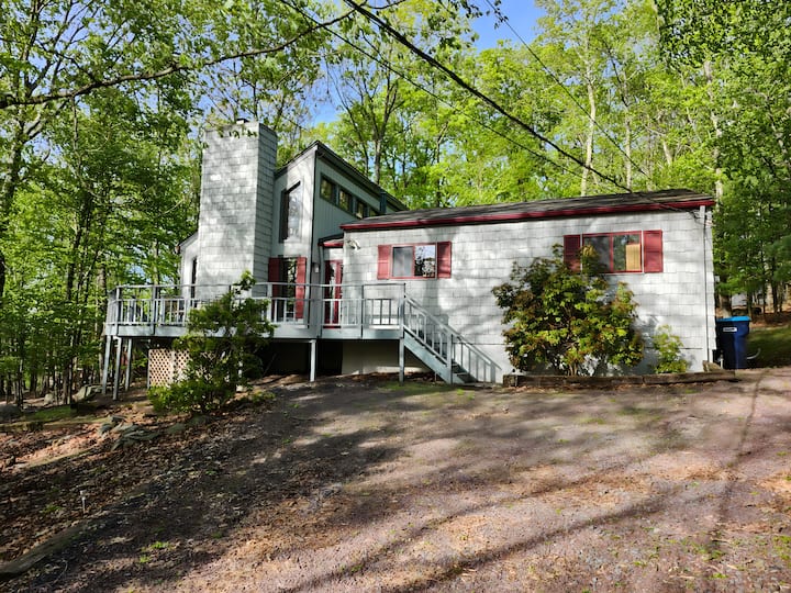 Family-friendly Fall Retreat Mins To Camelbeach! - Tannersville, PA