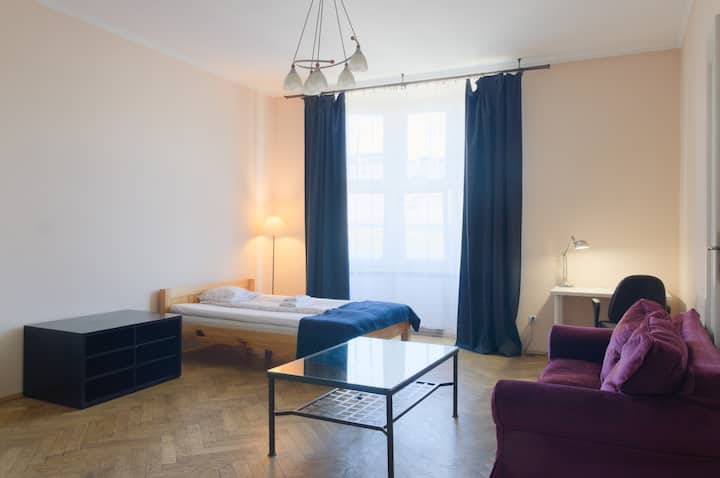 Calm Street 3bedroom (8) Balcony, Max 10prs - Cracovie