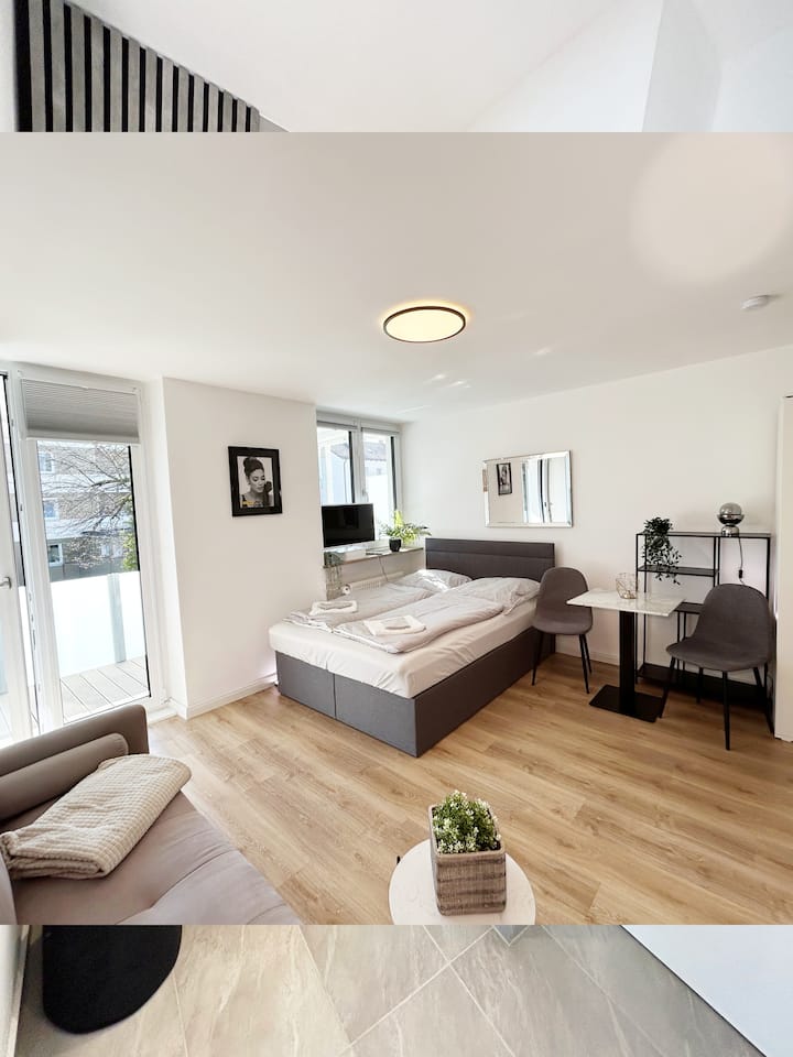 Modern Studio With Balcony Newly Renovated - Gilching