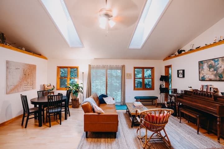2br 6 Acre Woodland Near Port Crescent + Lake Walk - Port Austin, MI