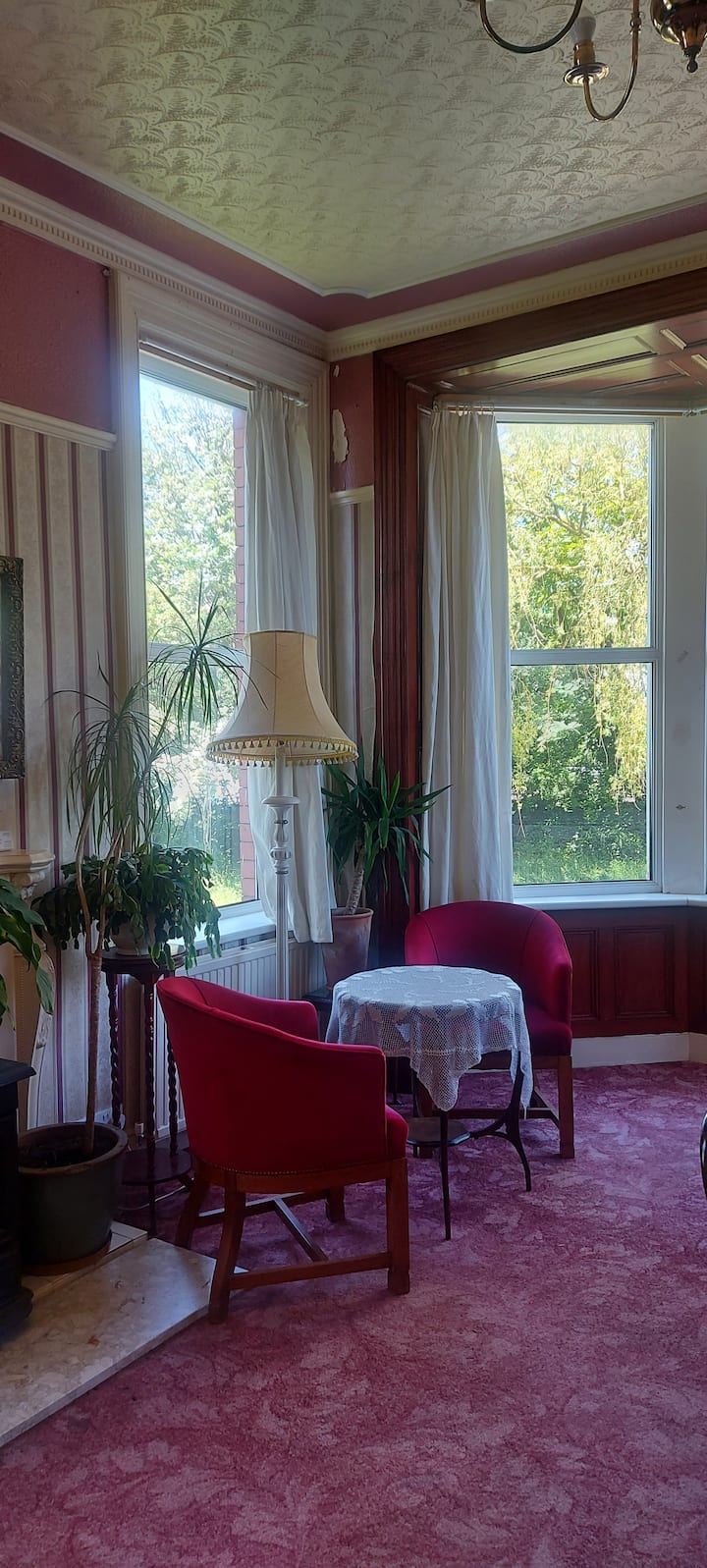 Victorian House 6 Bedroom Apartment Near The Sea - North Wales