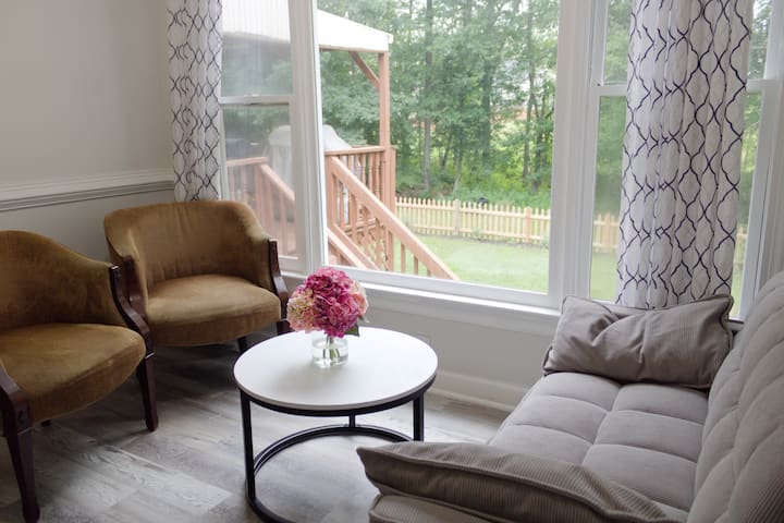 Pet-friendly 3br Near Short Pump + Big Fenced Yard - Wyndham, VA